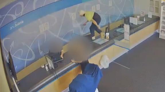 WATCH: Police hunting knife-wielding thief after terrifying Cash ...
