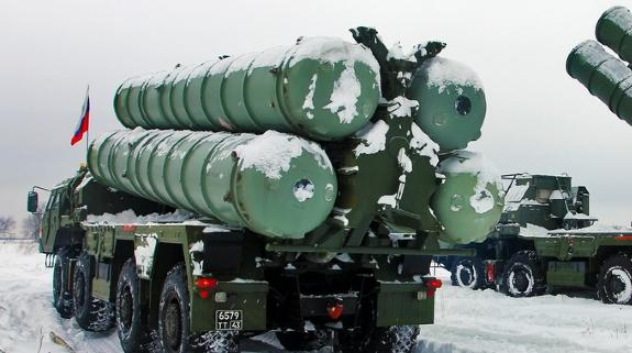 US says Russia is poised to strike Ukraine