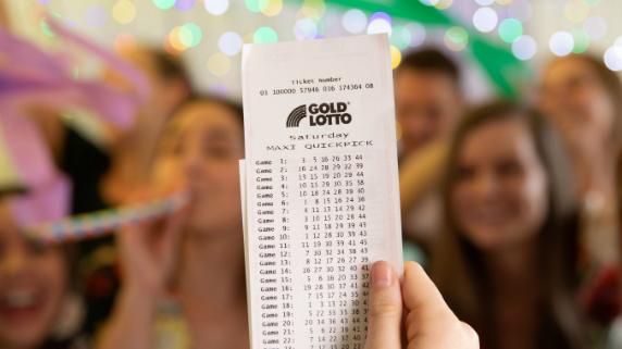 Mystery Gold Lotto winner identified as Gold Coast mum