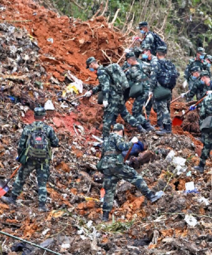 Chinese plane crash cause remains unclear