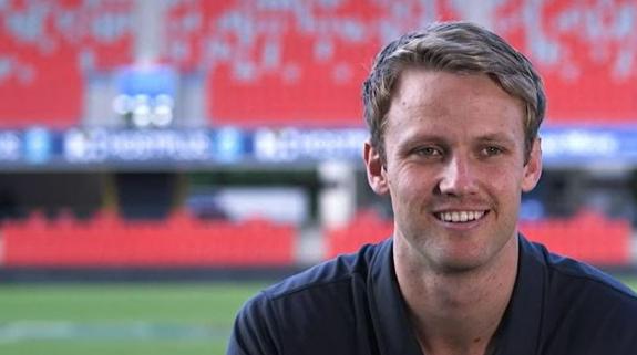 Suns sign Lukosius, Jeffrey’s season over