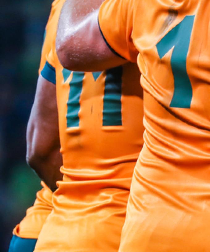 Wallabies beat Pumas to make Hooper proud