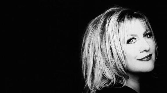 Tributes flow for Aust singer Renee Geyer