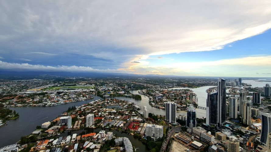 Warnings issued as Gold Coast braces for another day of storms