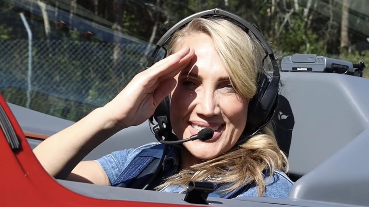 Emily Jade On A Plane!