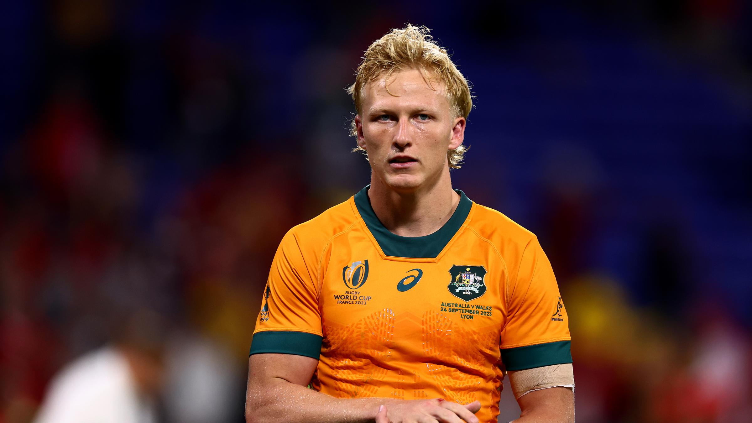 Wallabies star inks deal with Gold Coast Titans in shock code switch