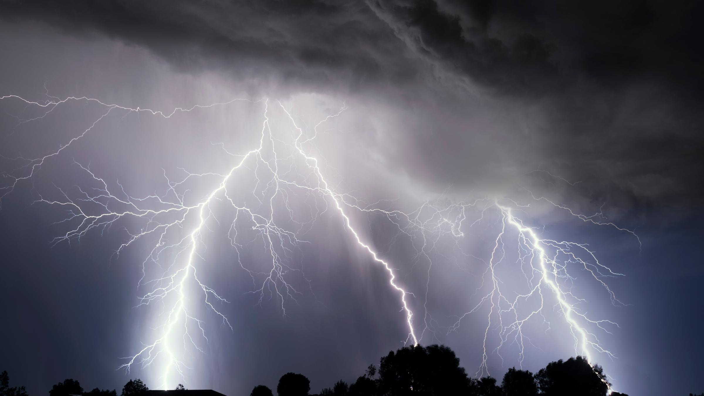 GC WEATHER: Wet week ahead with more thunderstorms possible