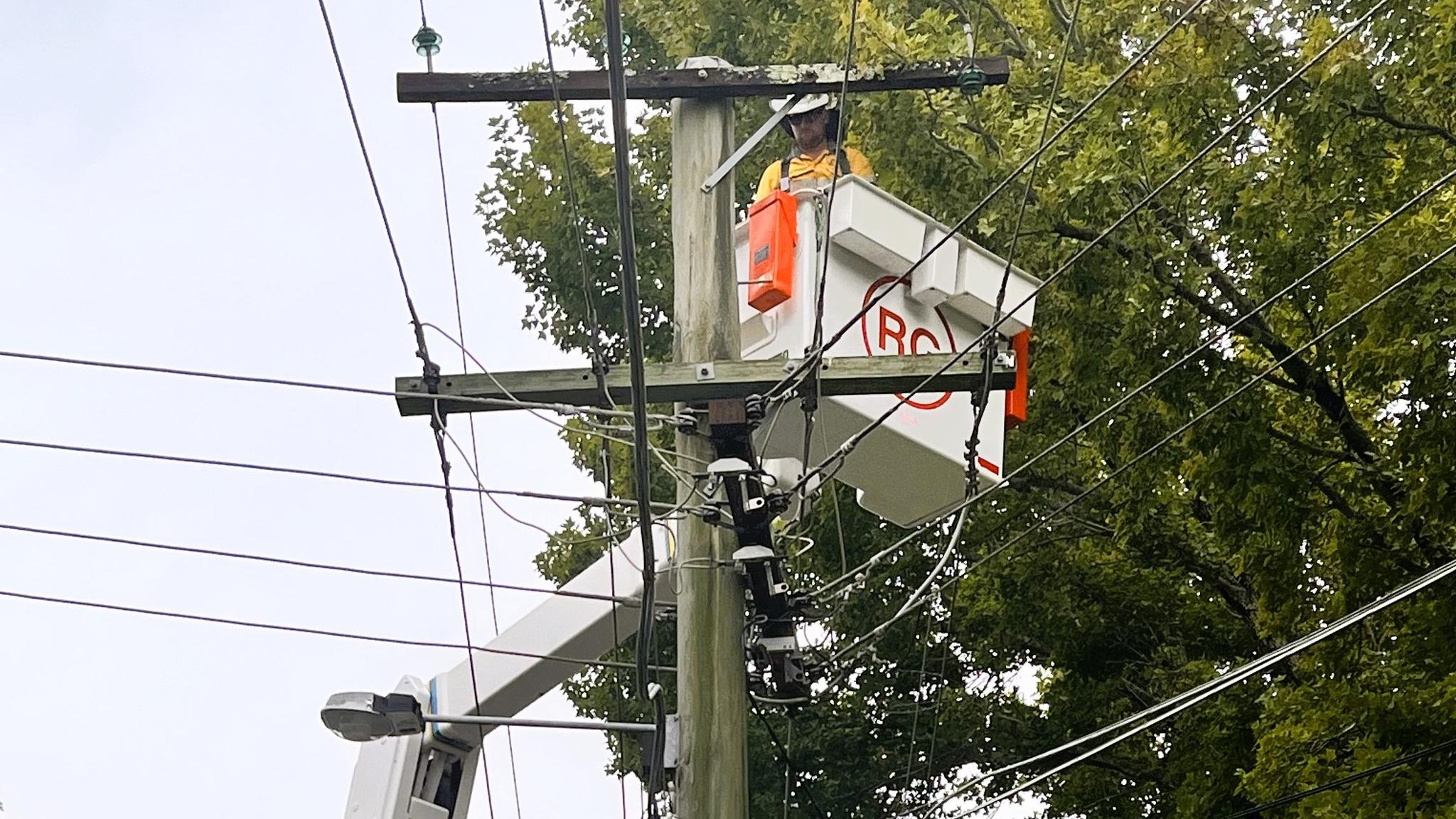 POWER LATEST: Energex crews continue mammoth task across the Gold Coast