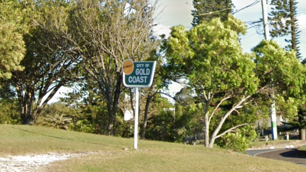 WATCH: Hunt on for "grubs" who stole famous Gold Coast sign