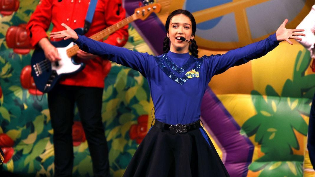 Blue Skivvy, Red Flags: Why Lucia Wiggle is Warning Fans to Double ...