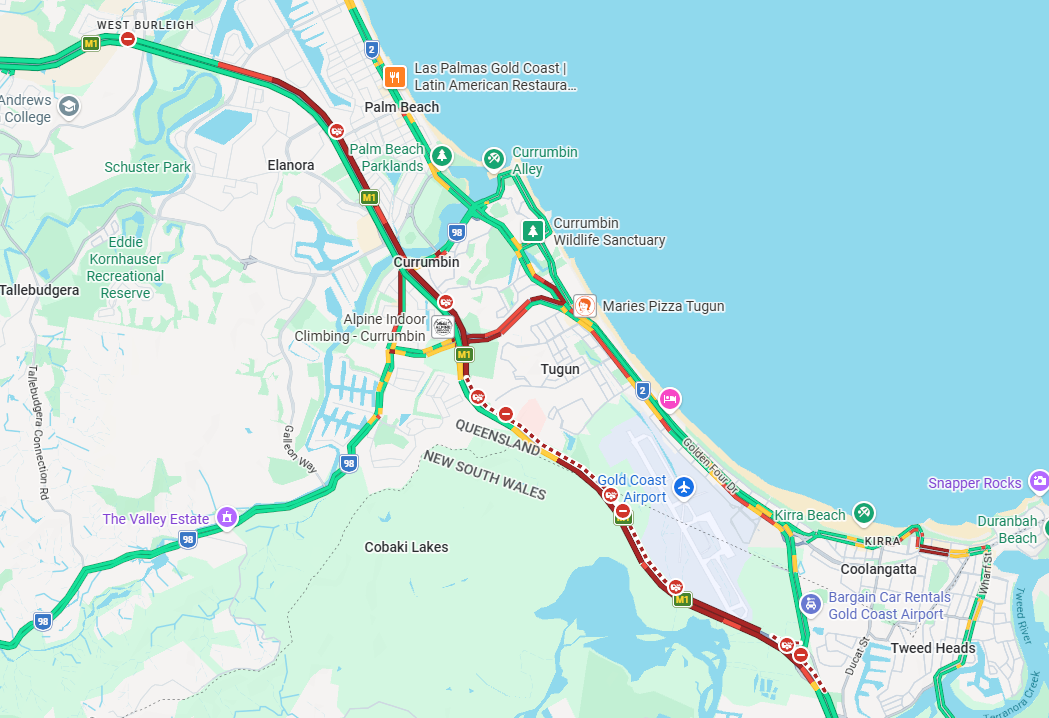 M1 traffic chaos as crash shuts down motorway